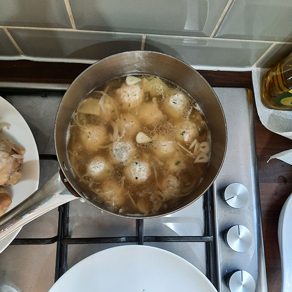 Eurasian Prawn Ball Soup (with Homemade Prawn Balls)